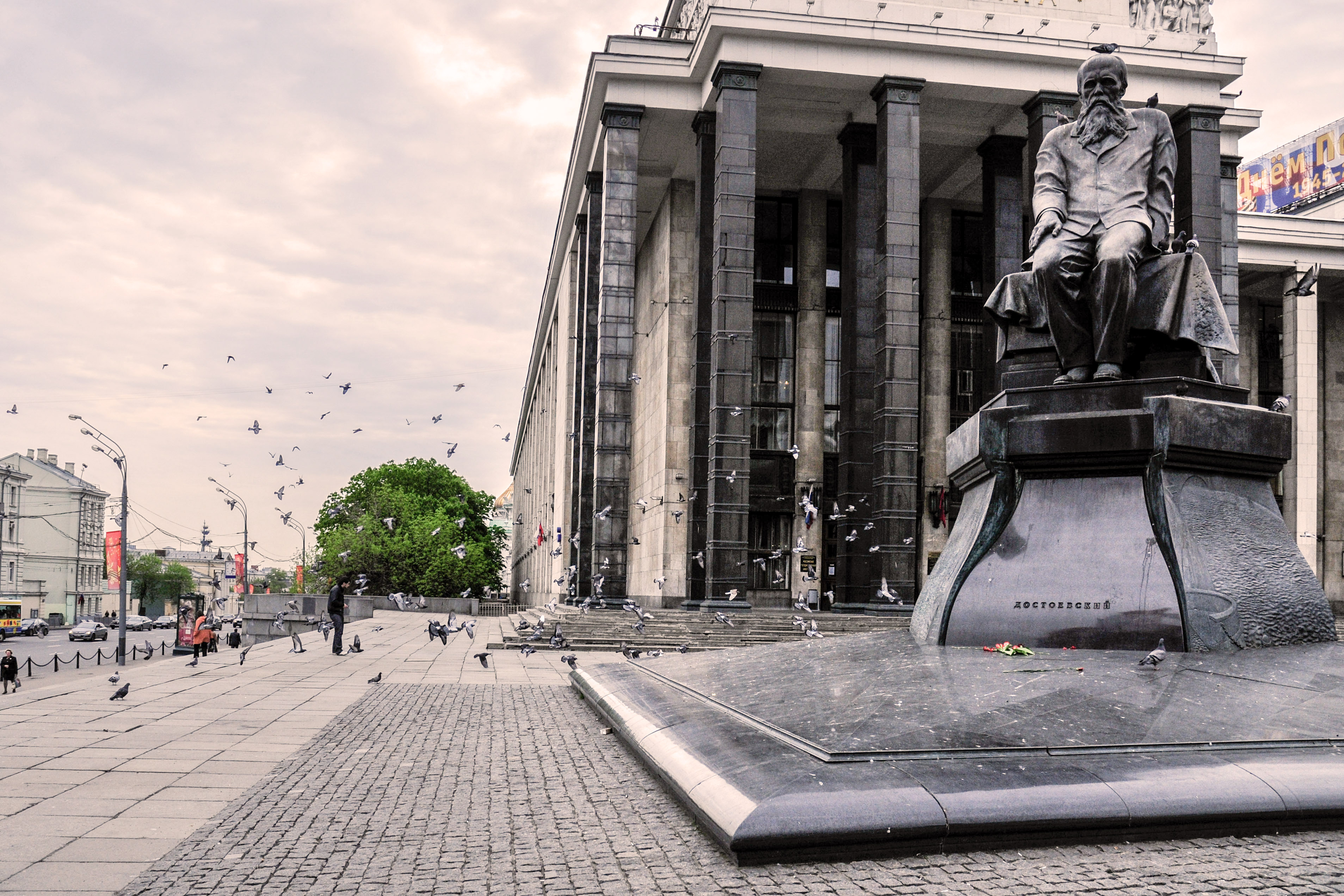 Dasvidaniya, Edward Limonov: Saying Goodbye to a Legend