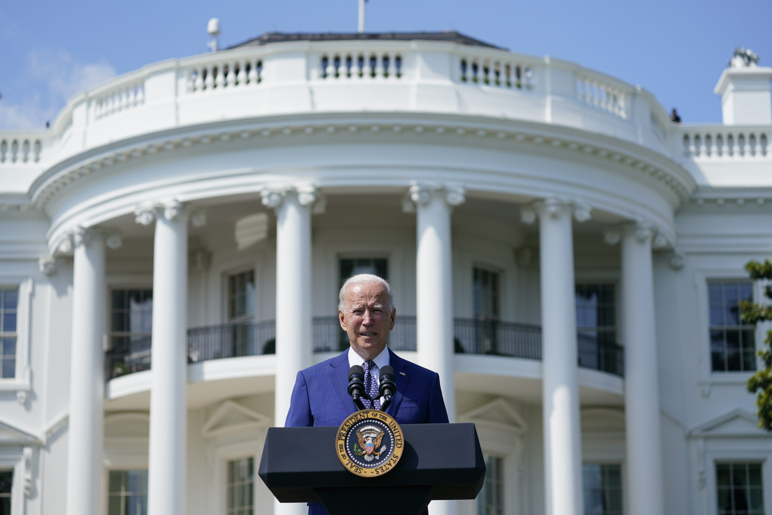 Il Covid mette in difficoltà Biden: quali contraccolpi sulla sua agenda? Il Covid mette in difficoltà Biden: quali contraccolpi sulla sua agenda?