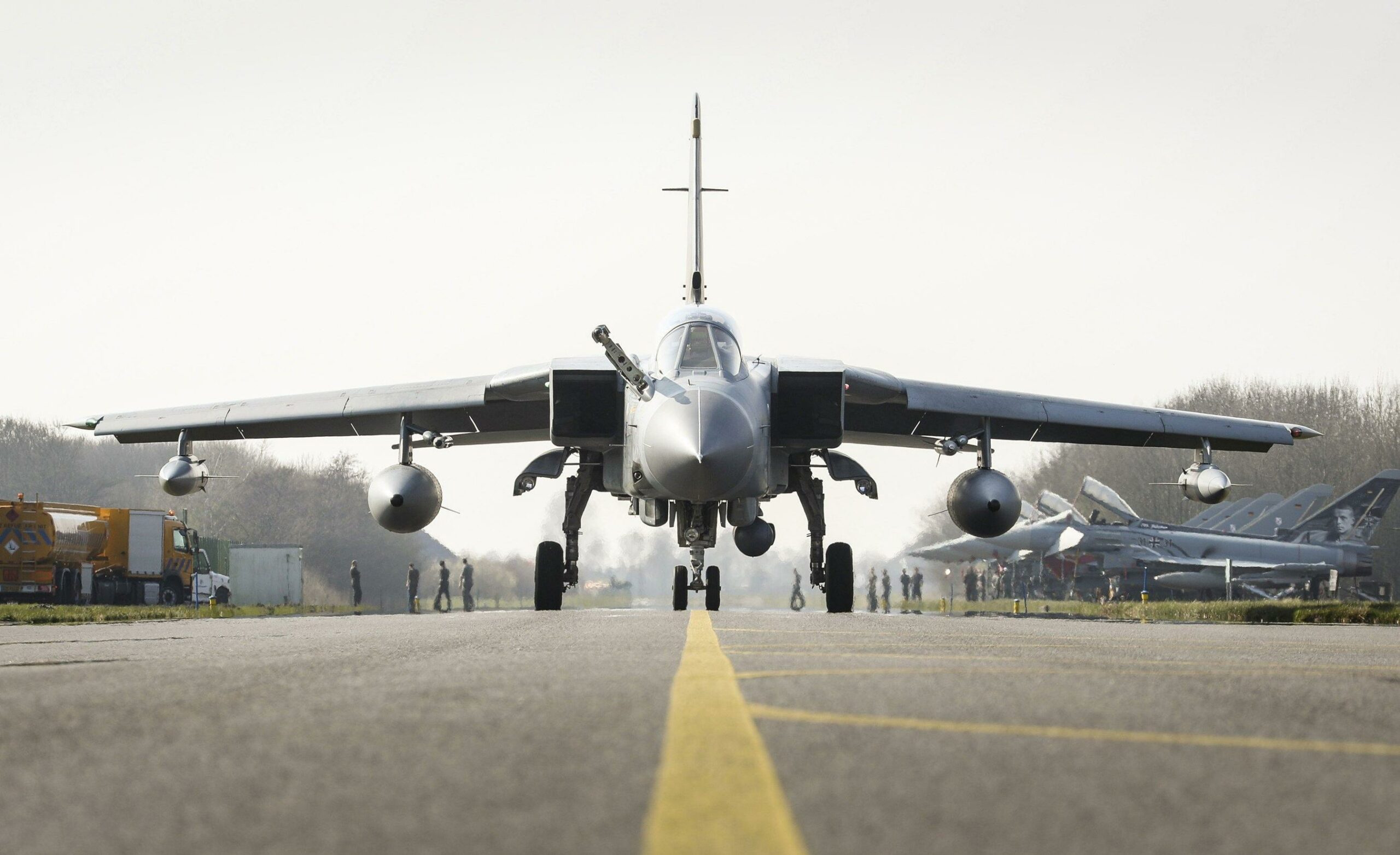 Dalla Finlandia alla Corea: prende forma il progetto di una "mega Nato"