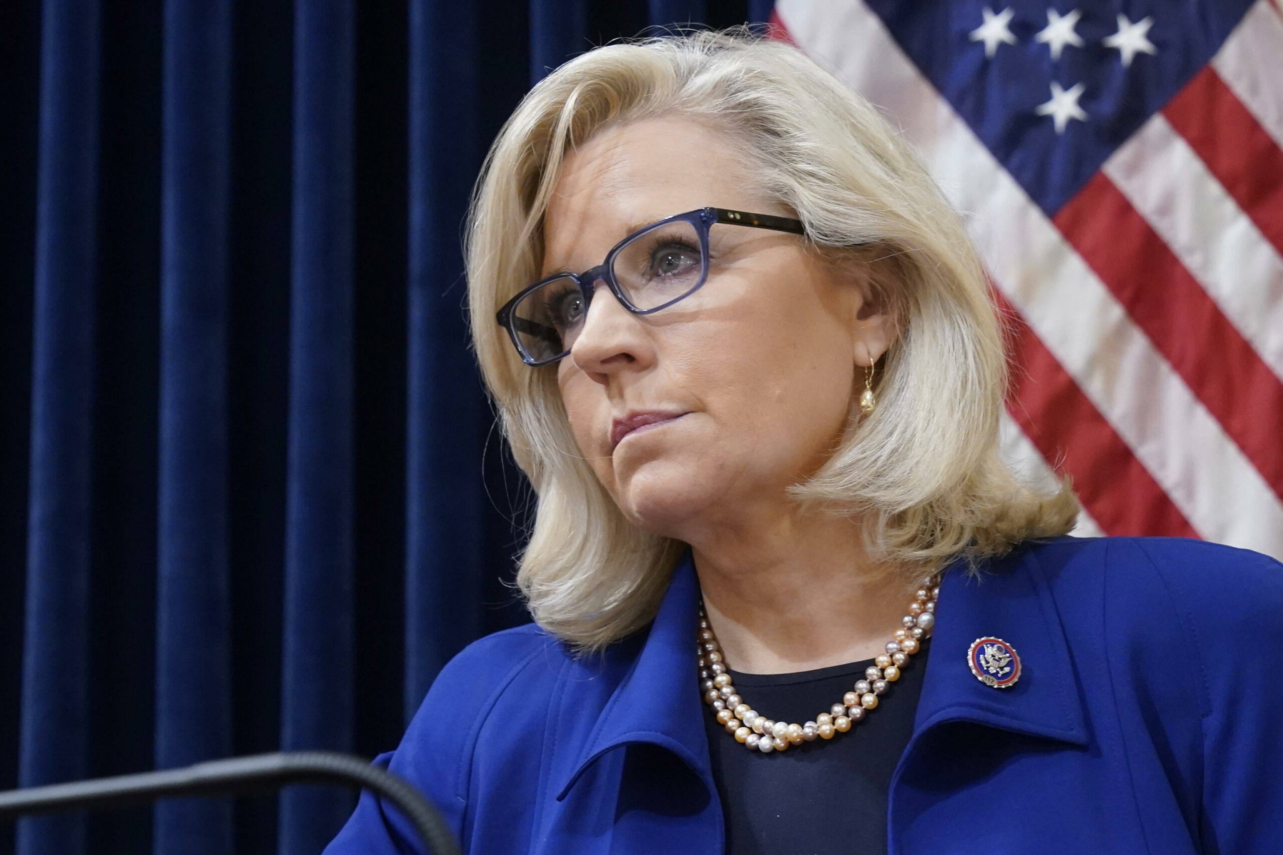 Liz Cheney, la figlia dell'ex vicepresidente che sfida Donald Trump ...